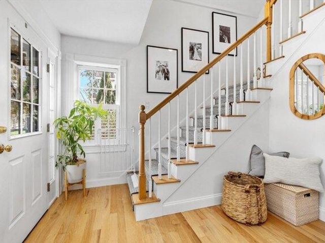 house with 3 bedroom, Hingham MA ES103017848