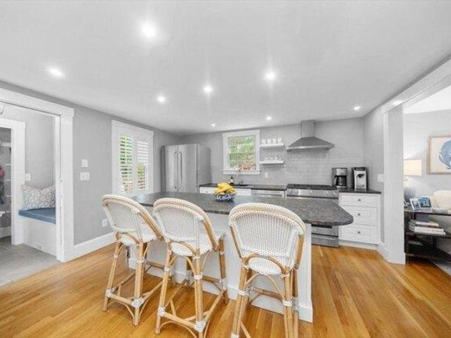 house with 3 bedroom, Hingham MA ES103160458