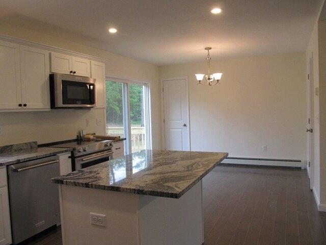 house with 3 bedroom, Hinsdale NH ES104188177