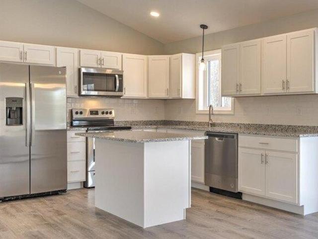 house with 3 bedroom, Hinsdale NH ES104787809
