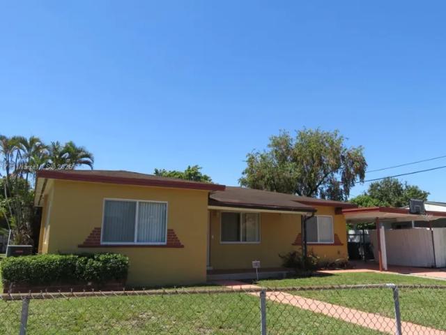 house with 3 bedroom, Hialeah FL FL DS102588658