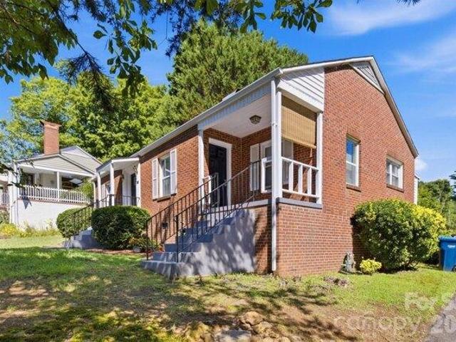 house with 3 bedroom, Hickory NC ES104902178