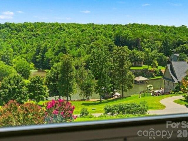 house with 3 bedroom, Hickory NC ES104903363