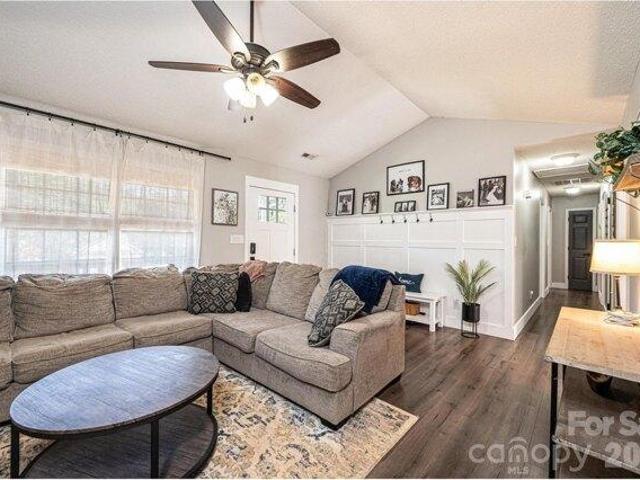 house with 3 bedroom, Hickory NC ES103603411