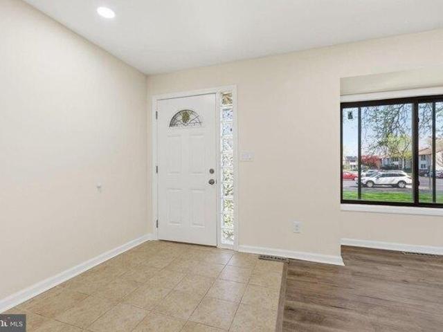 house with 3 bedroom, Hightstown NJ DLS101603379