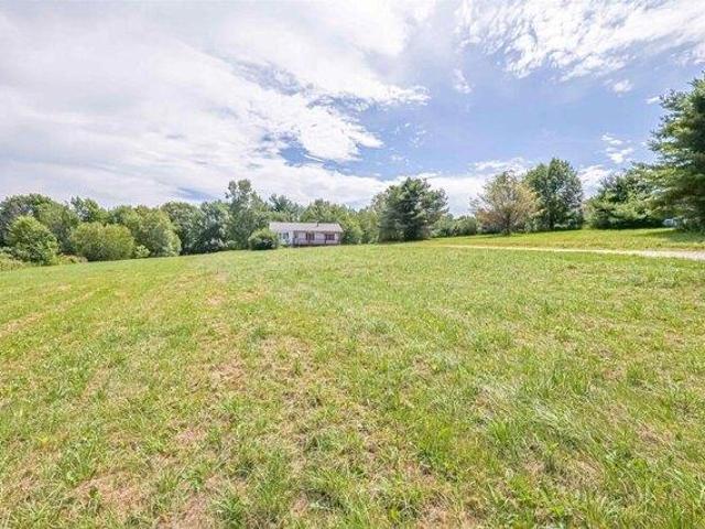 house with 3 bedroom, Hill NH ES104922309