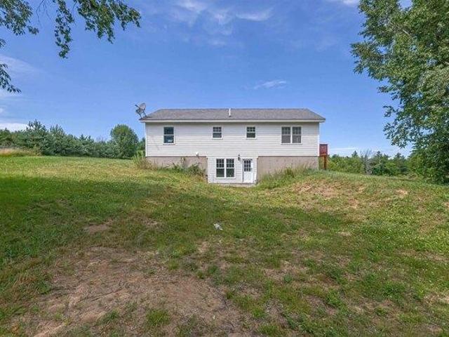 house with 3 bedroom, Hill NH ES105114987