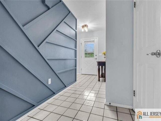 house with 3 bedroom, Hillsborough NJ ES104904812