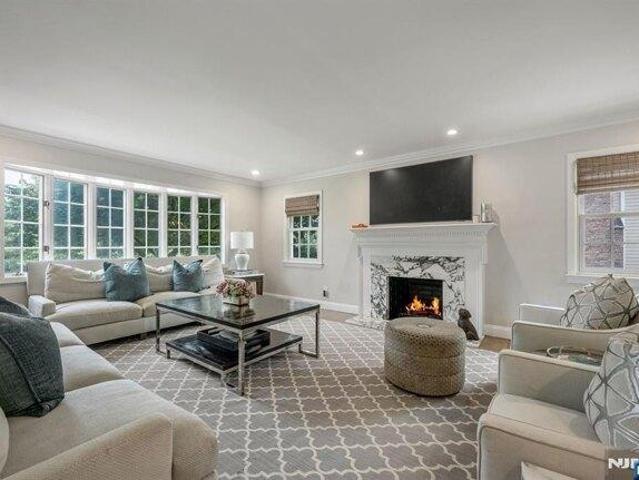 house with 3 bedroom, Ho Ho Kus NJ ES104410760