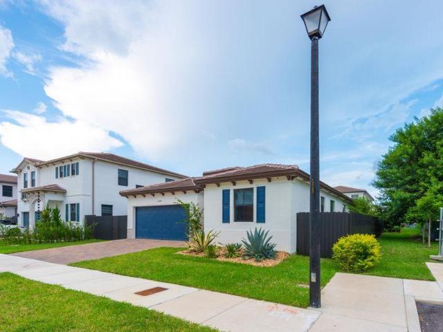 house with 3 bedroom, Homestead FL DLS100973640