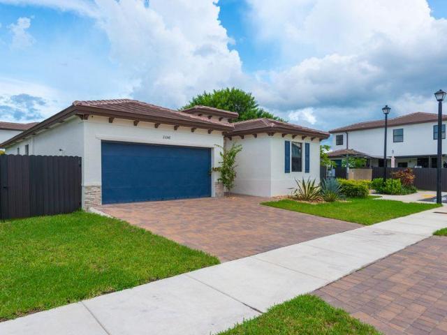 house with 3 bedroom, Homestead FL ES100973640