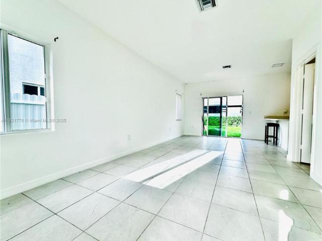 house with 3 bedroom, Homestead FL FL DS102519795