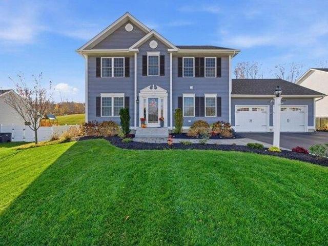house with 3 bedroom, Hooksett NH DLS101656694