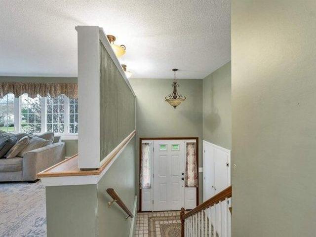 house with 3 bedroom, Hooksett NH DLS102258275