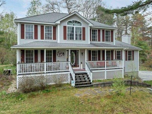 house with 3 bedroom, Hooksett NH DLS102371795
