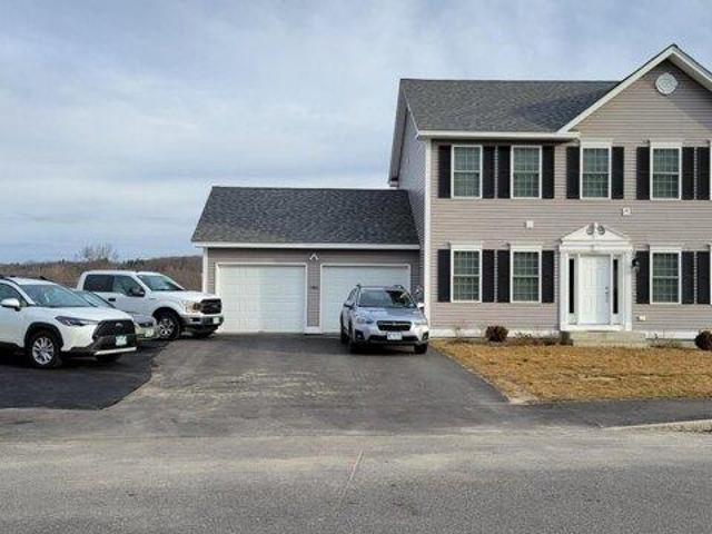 house with 3 bedroom, Hooksett NH DS102257135