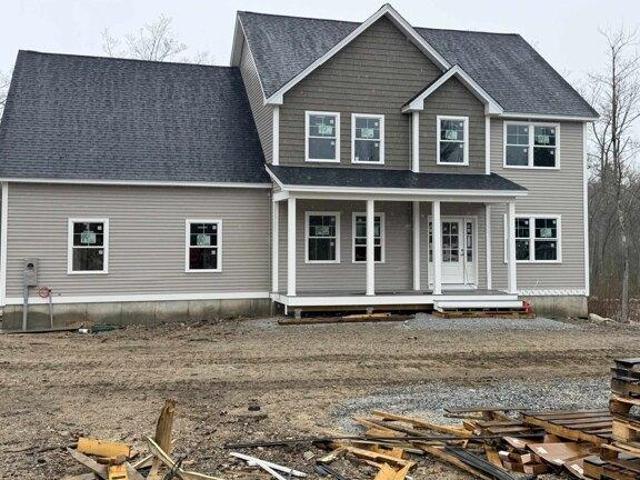 house with 3 bedroom, Hooksett NH DS102593350
