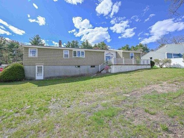 house with 3 bedroom, Hooksett NH DS102530923