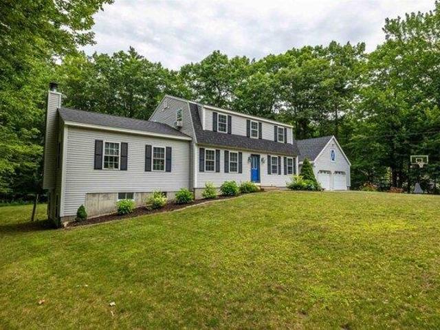 house with 3 bedroom, Hooksett NH DS103929642