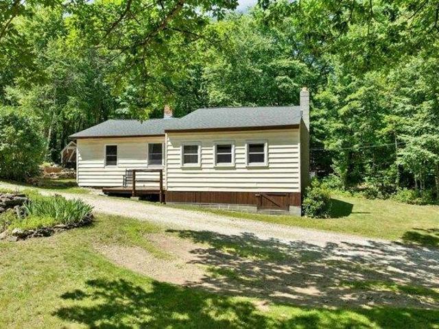 house with 3 bedroom, Hooksett NH DS104441115