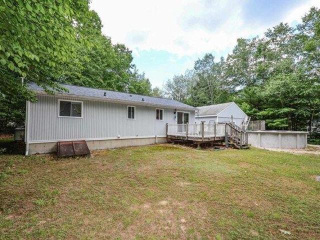house with 3 bedroom, Hooksett NH ES104077018