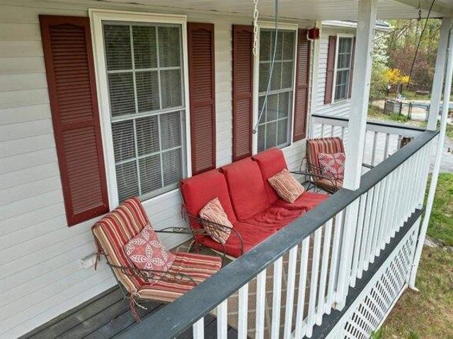 house with 3 bedroom, Hooksett NH ES104567078