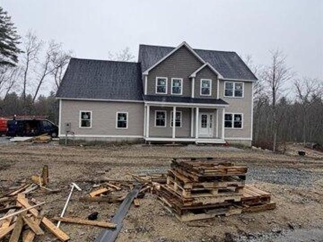 house with 3 bedroom, Hooksett NH ES105191753
