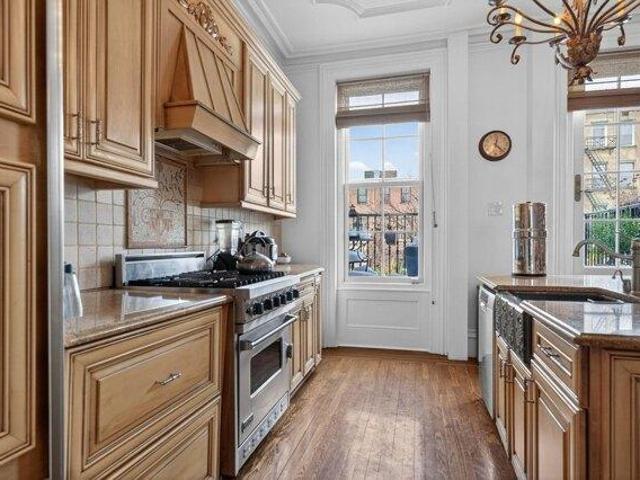 house with 3 bedroom, Hoboken NJ DLS101661532