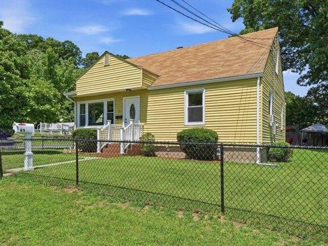 house with 3 bedroom, Holyoke MA DS104265731