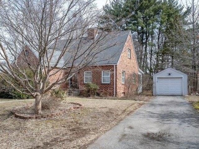 house with 3 bedroom, Holyoke MA DS102217169