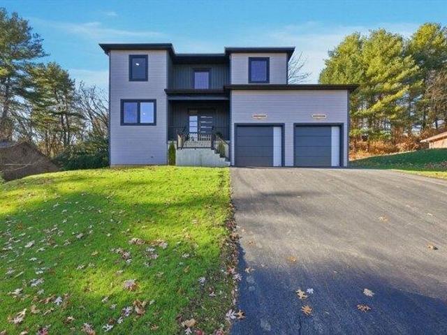 house with 3 bedroom, Holyoke MA DS102634850