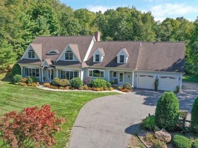 house with 3 bedroom, Holyoke MA DS102922926
