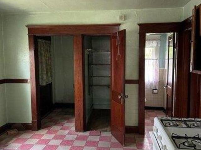 house with 3 bedroom, Holyoke MA DS103662796