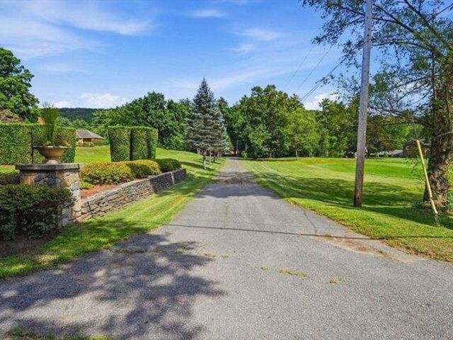 house with 3 bedroom, Holyoke MA ES104810099