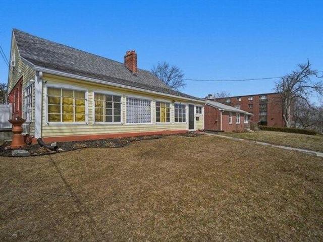 house with 3 bedroom, Holyoke MA ES103036382