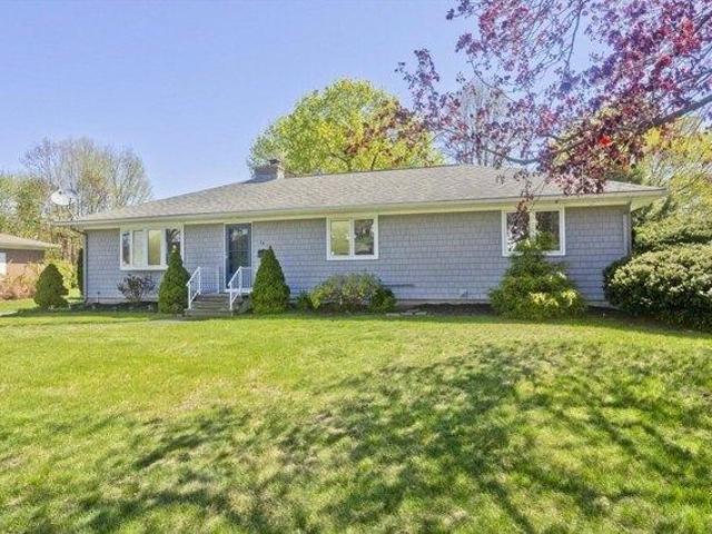 house with 3 bedroom, Holyoke MA ES103100033