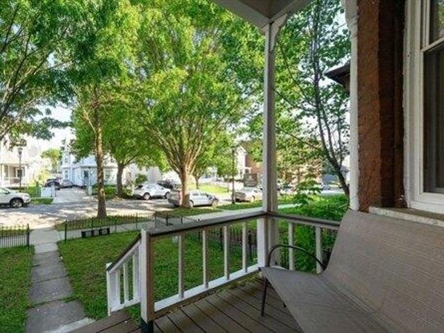 house with 3 bedroom, Holyoke MA ES103774285