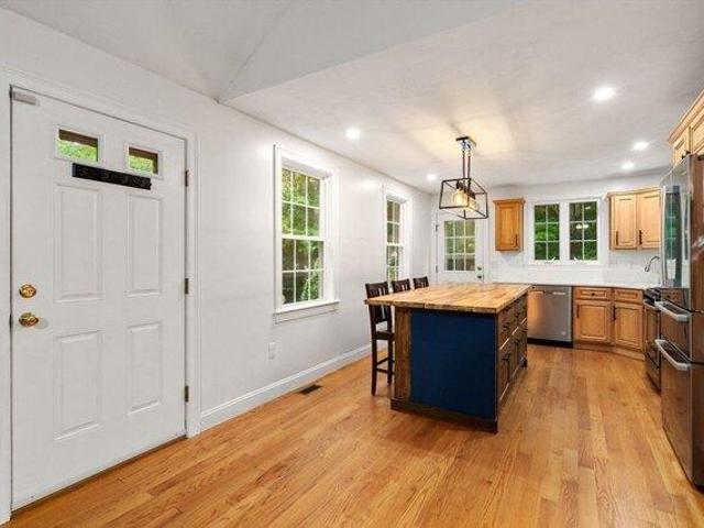 house with 3 bedroom, Holbrook MA DS103432514