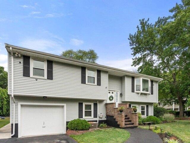 house with 3 bedroom, Holbrook MA DS104444104