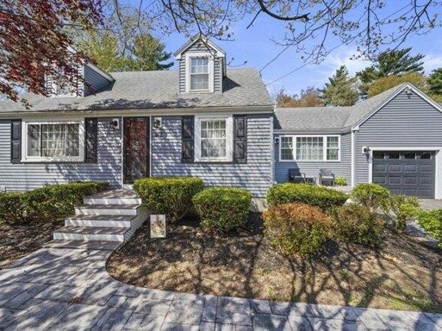 house with 3 bedroom, Holbrook MA ES103018285