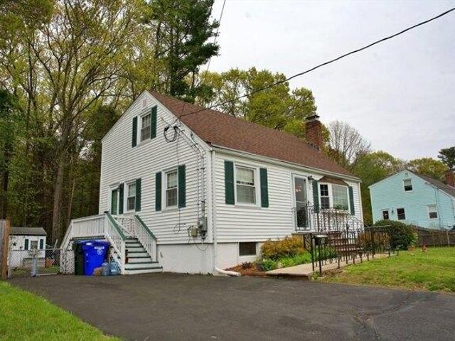house with 3 bedroom, Holbrook MA ES103128152