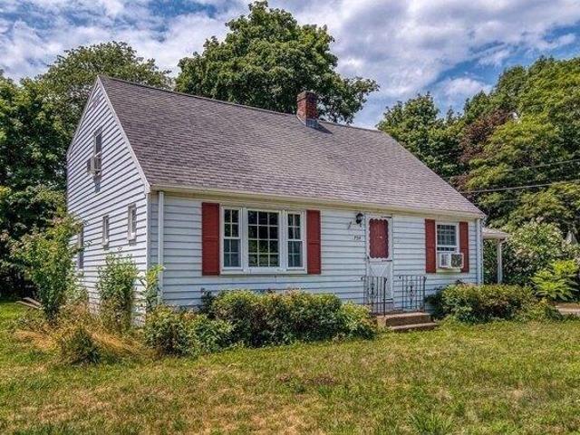 house with 3 bedroom, Holbrook MA ES104238014