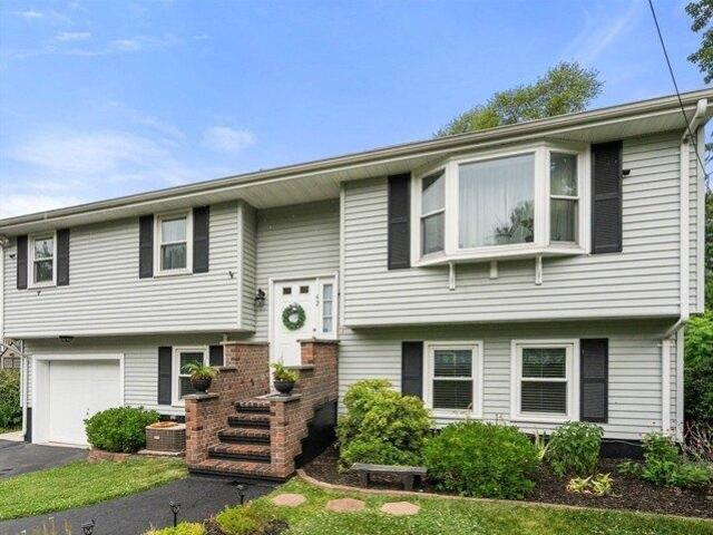 house with 3 bedroom, Holbrook MA ES104444104