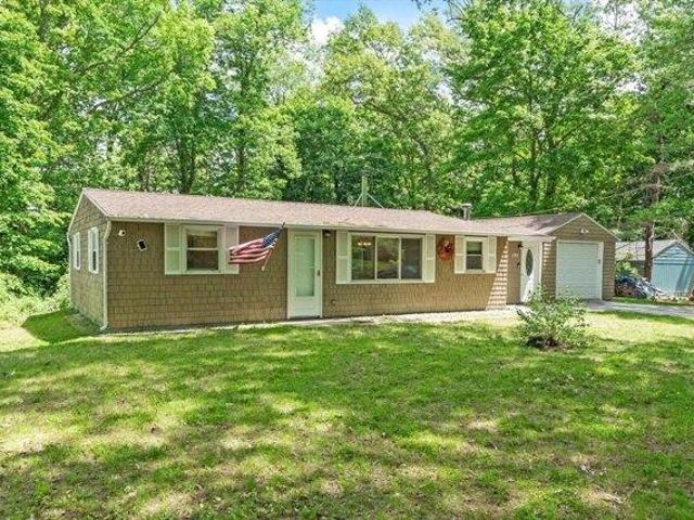 house with 3 bedroom, Holden MA ES103665094