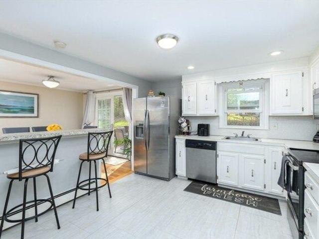 house with 3 bedroom, Holden MA ES103099267