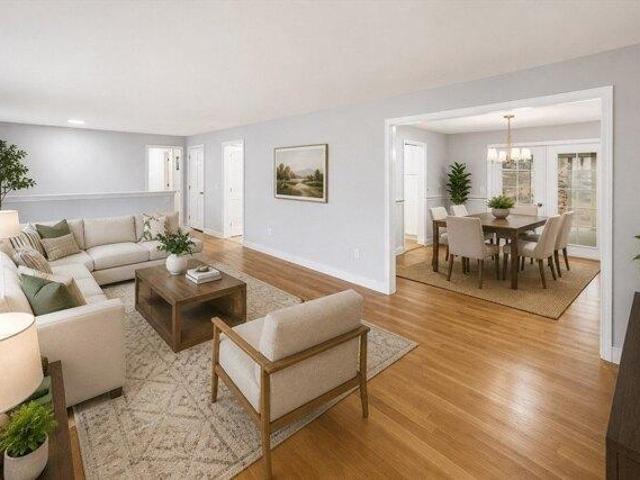 house with 3 bedroom, Holden MA ES103160811
