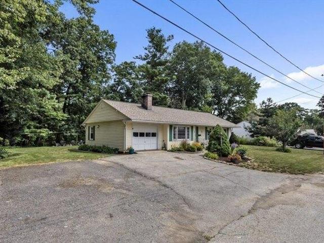 house with 3 bedroom, Holden MA ES105105082