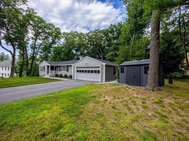 house with 3 bedroom, Holden MA ES105109262