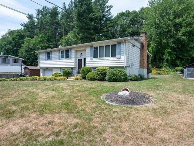 house with 3 bedroom, Holden MA ES105117190