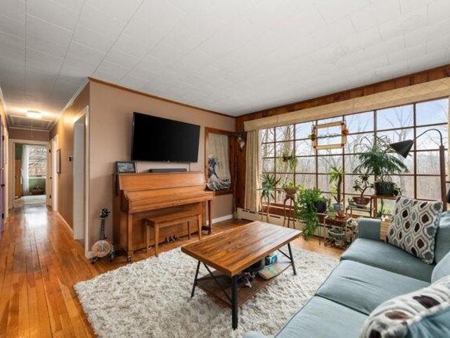 house with 3 bedroom, Holderness NH ES104150724